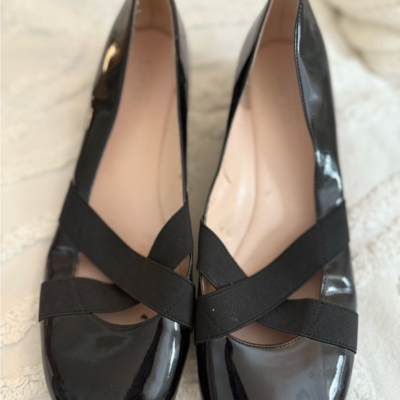 Taryn Rose | Shoes | Taryn Rose Black Patent Flats | Poshmark